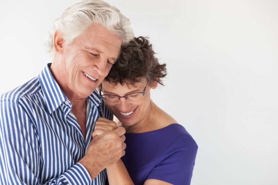 Find Single Women Over 60 Online
